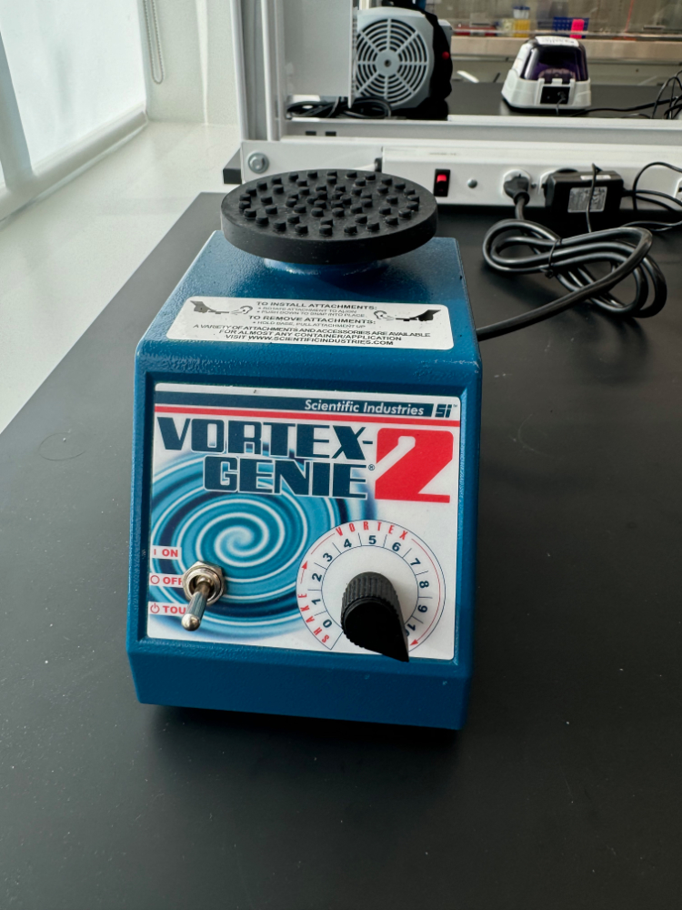 Scientific Industries Vortex Genie 2 Vortex Mixer | Surplus Solutions